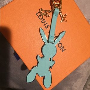 Louis Vuitton | Accessories | Louis Vuitton Jeff Koons Rabbit Charm ...